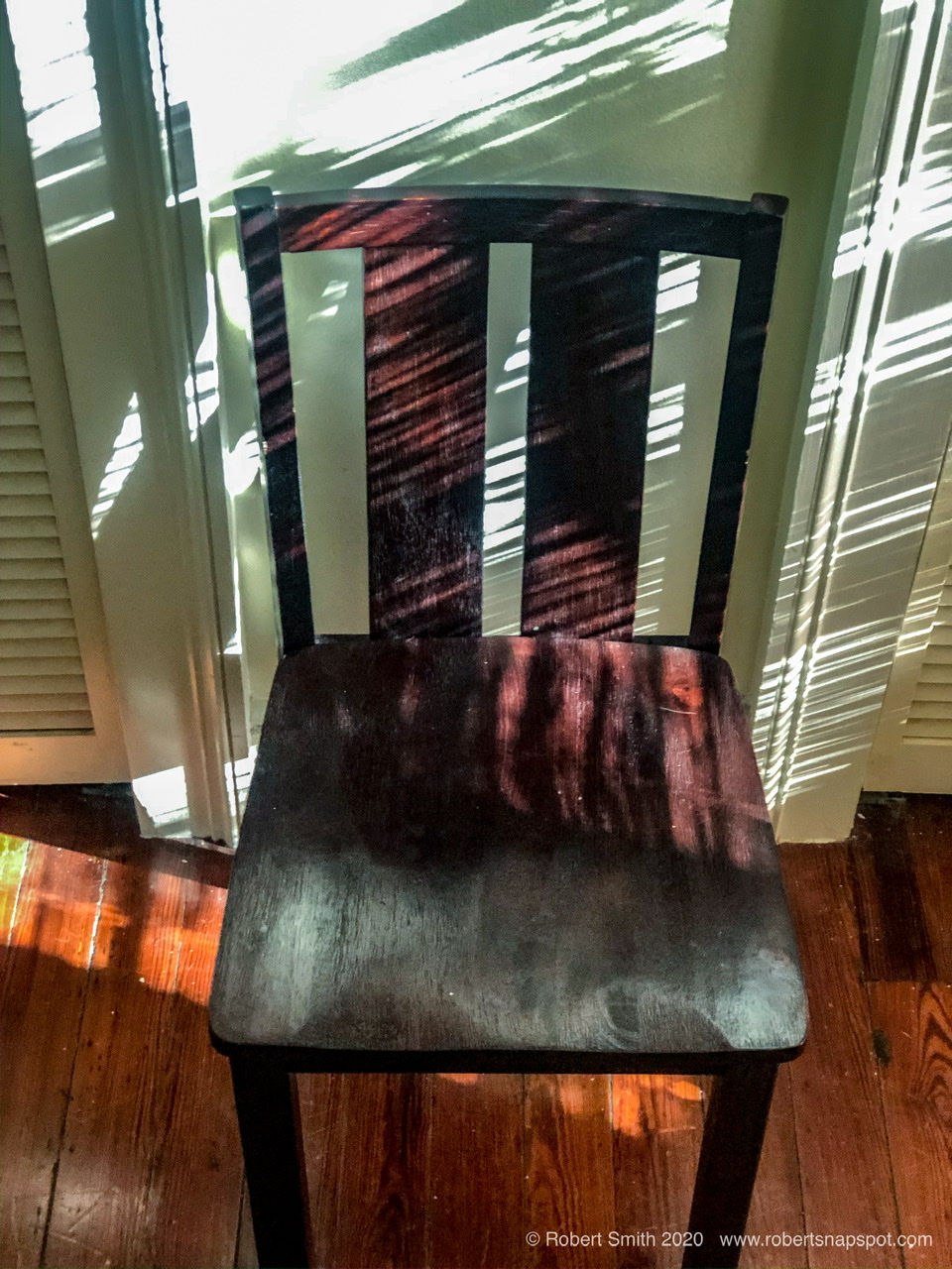 Six Chairs on Saturday – Robert's Snap Spot